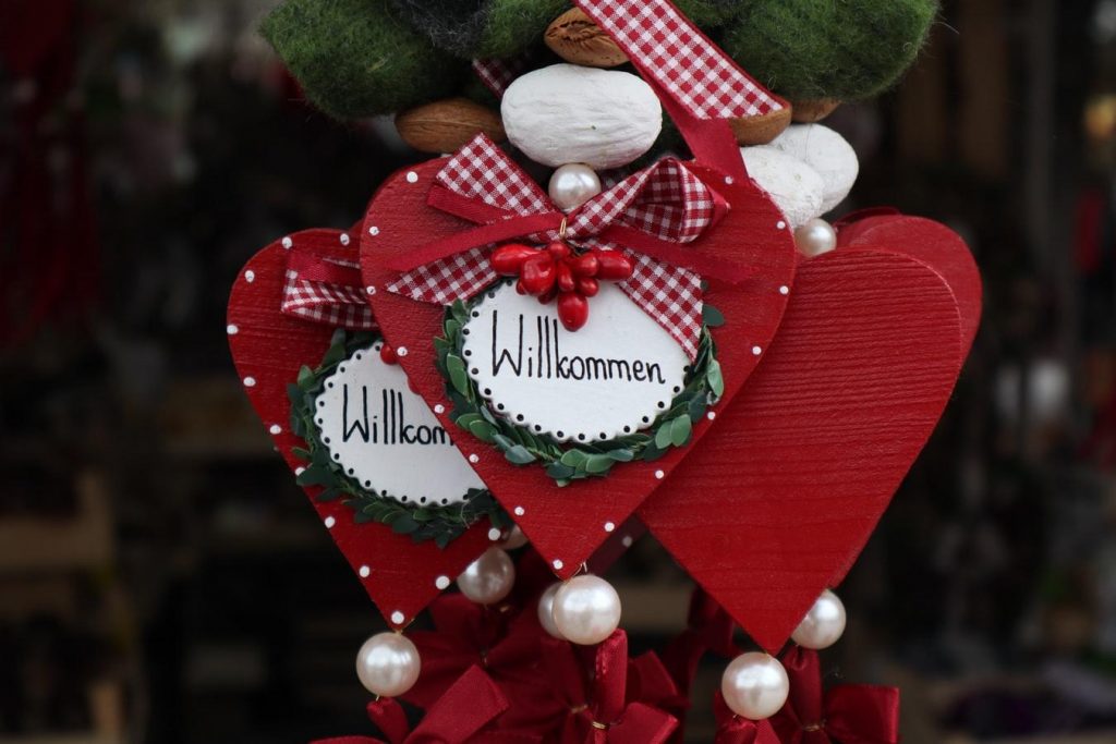 “Hello” in German: “Hallo!” and Other German Greetings