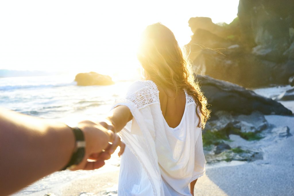 Come on Over: A Guide to the “Venir” Conjugation in Spanish